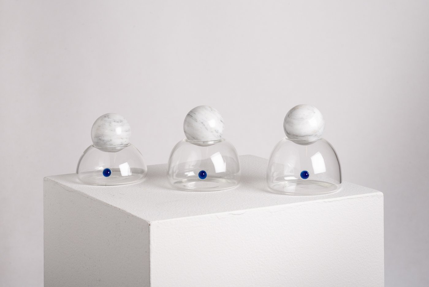 FAT LADY WHITE MARBLE – THE WILD SHOWCASE