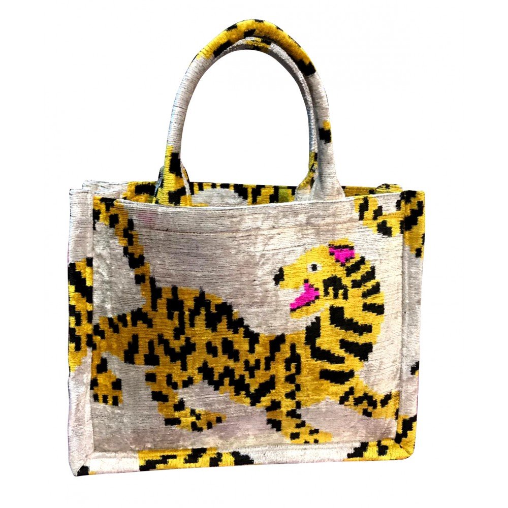 Handbags – THE WILD SHOWCASE